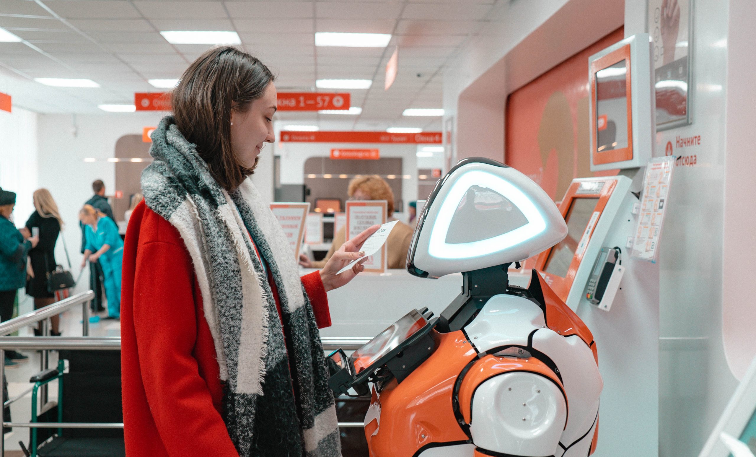 Promobot V.4 в пермском МФЦ «Мои документы» | PROMOBOT